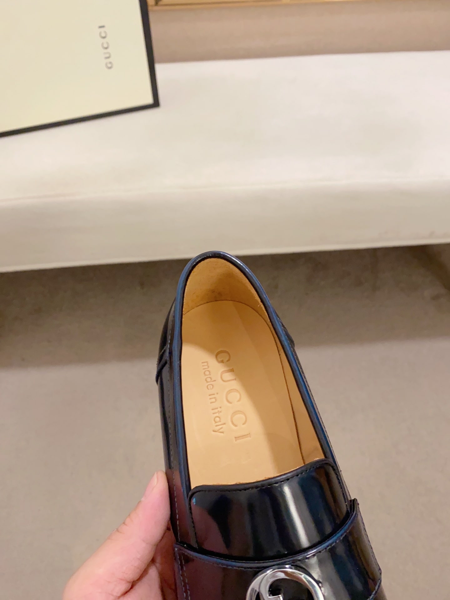 Gucci Broadwick Black Leather Loafers - Hollo