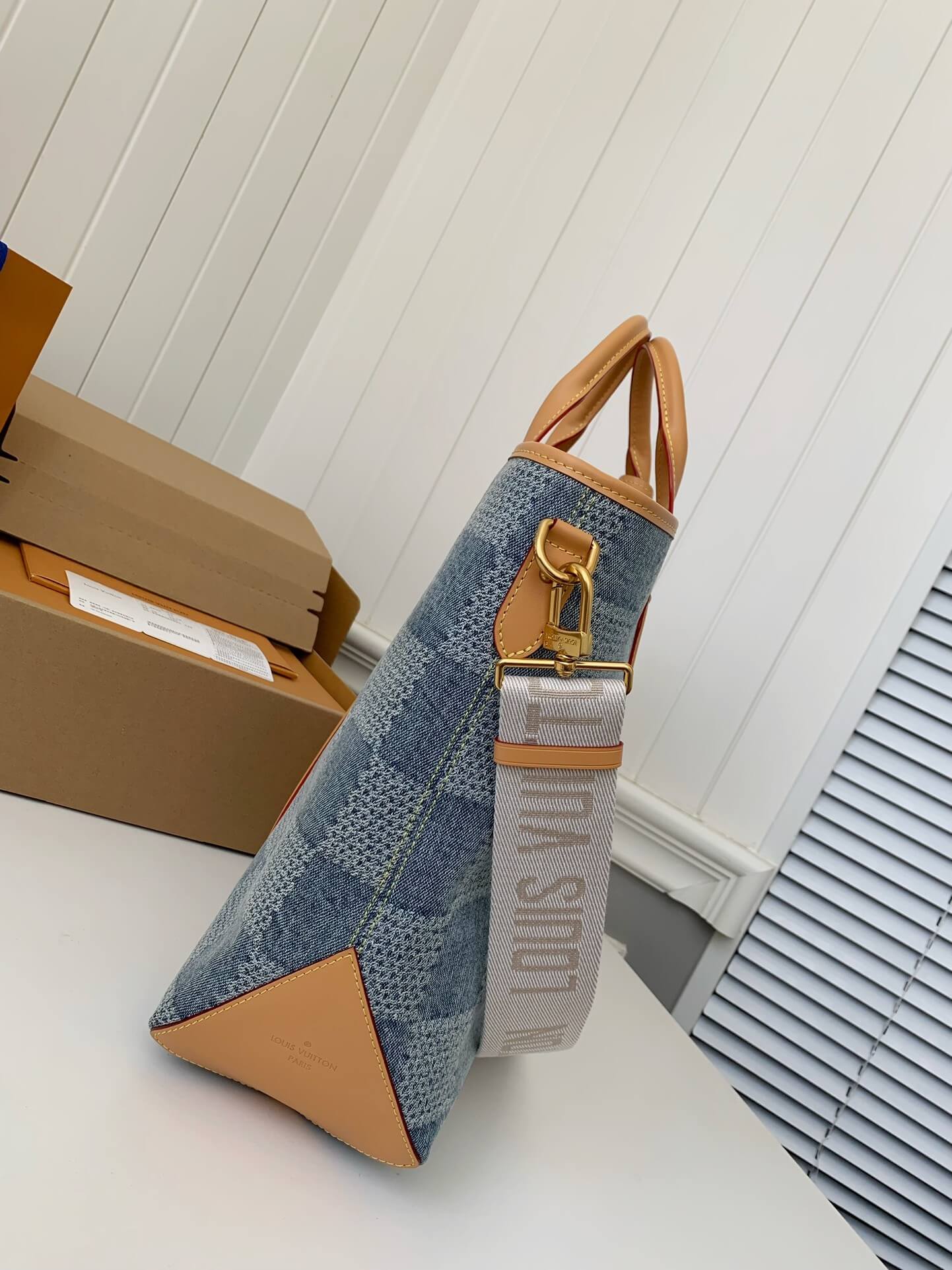 Louis Vuitton Blue Denim LV Tote Bag - Hollo