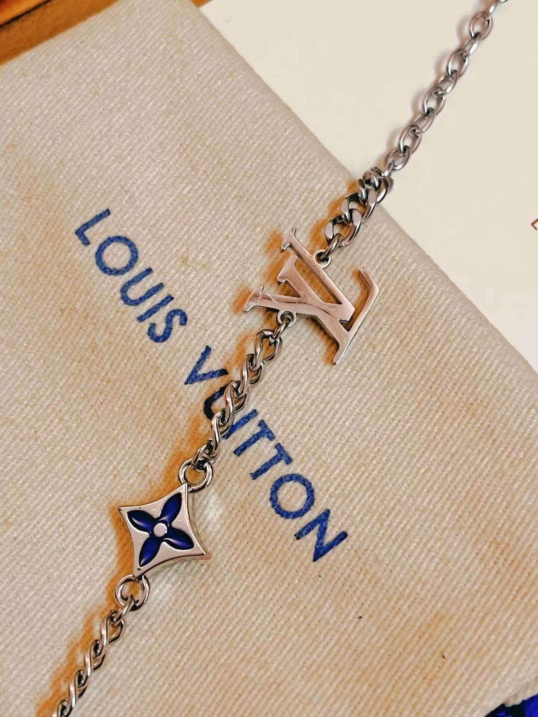 Louis Vuitton LV Spike Bracelet - Hollo