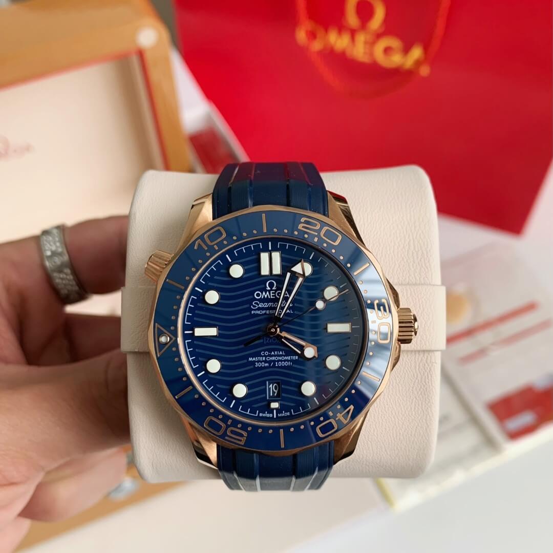 Omega Seamaster Diver 300M Co-Axial Master Chronometer - Hollo