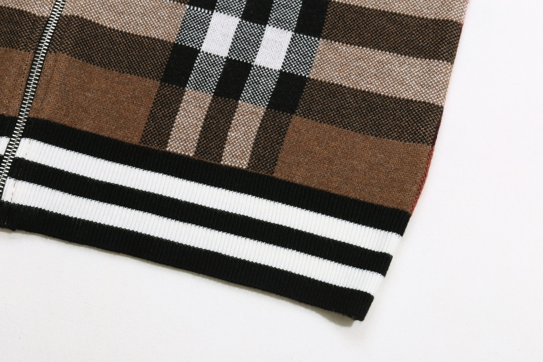 Burberry Vintage Check Bomber Varsity Jacket - Hollo