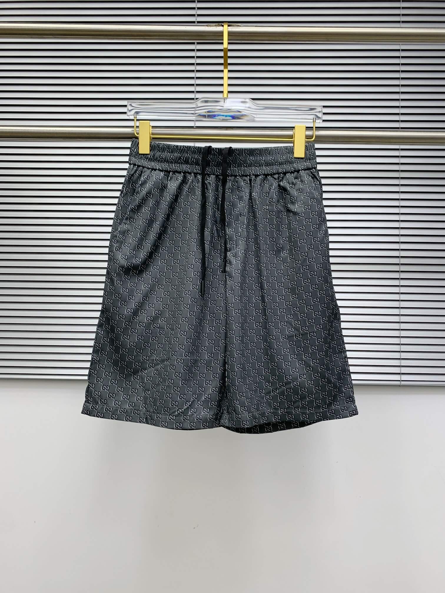 Gucci GG Supreme Monogram Gray Silk Twill Shirt & Shorts Set - Hollo