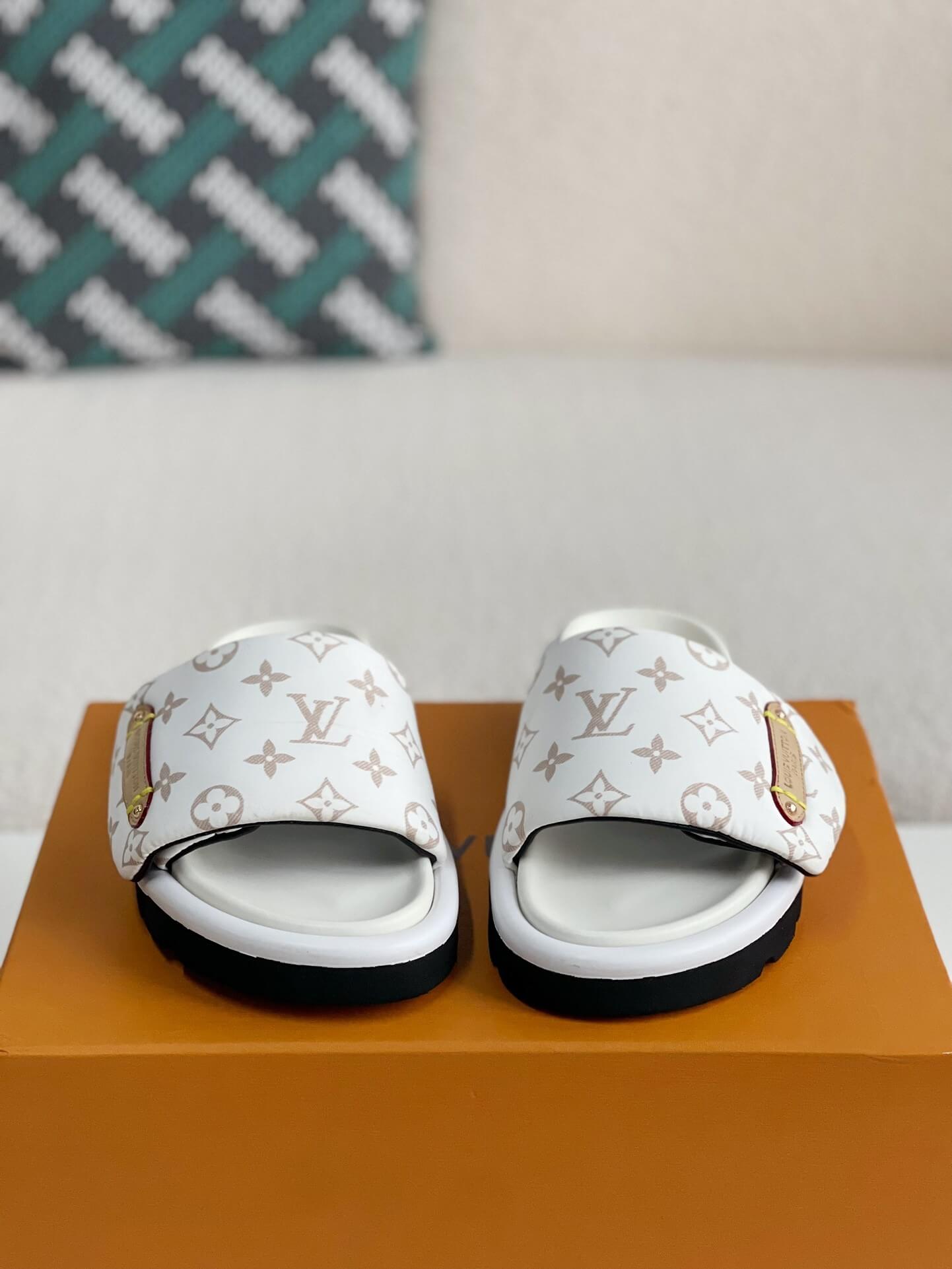 Louis Vuitton LV White Pool Pillow Flat Comfort Mule Slides - Hollo