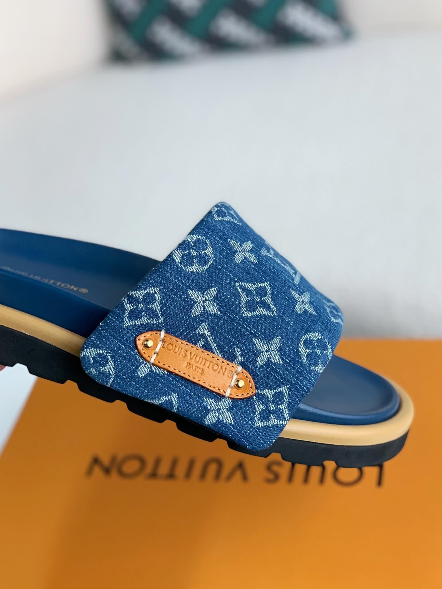 Louis Vuitton LV Blue Pool Pillow Flat Comfort Mule Slides - Hollo