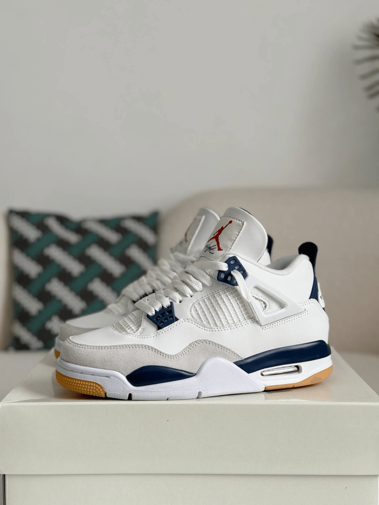 Nike Air Jordan 4 Retro SB Navy Blue Sneaker - Hollo